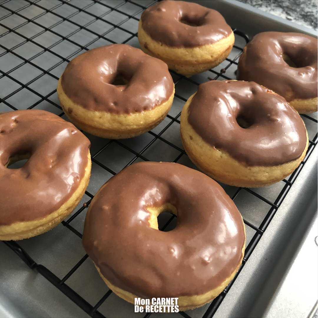 Beignes au four avec glaçage au chocolat - Mon Carnet De Recettes